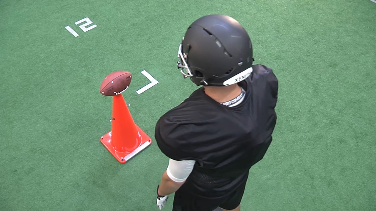 Using Virtual Reality to Train NFL Players - Tech Trends
